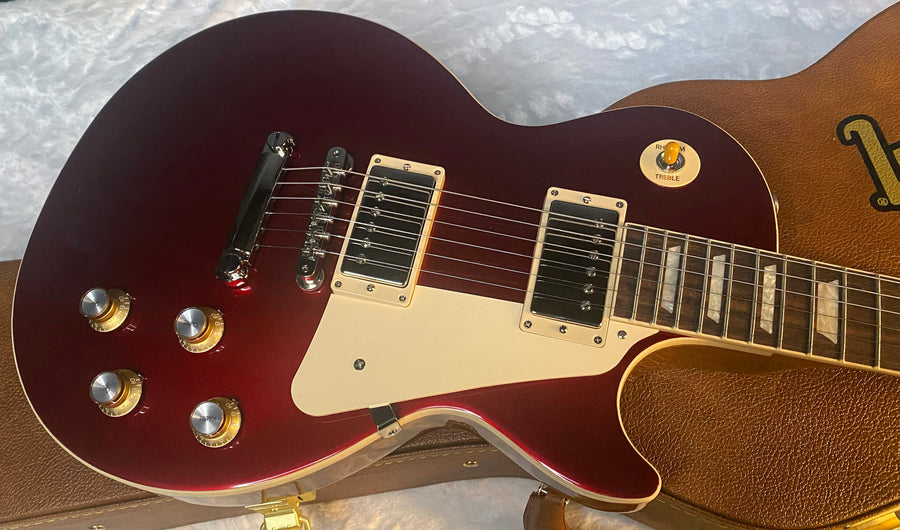 Gibson – bizarreguitarreno