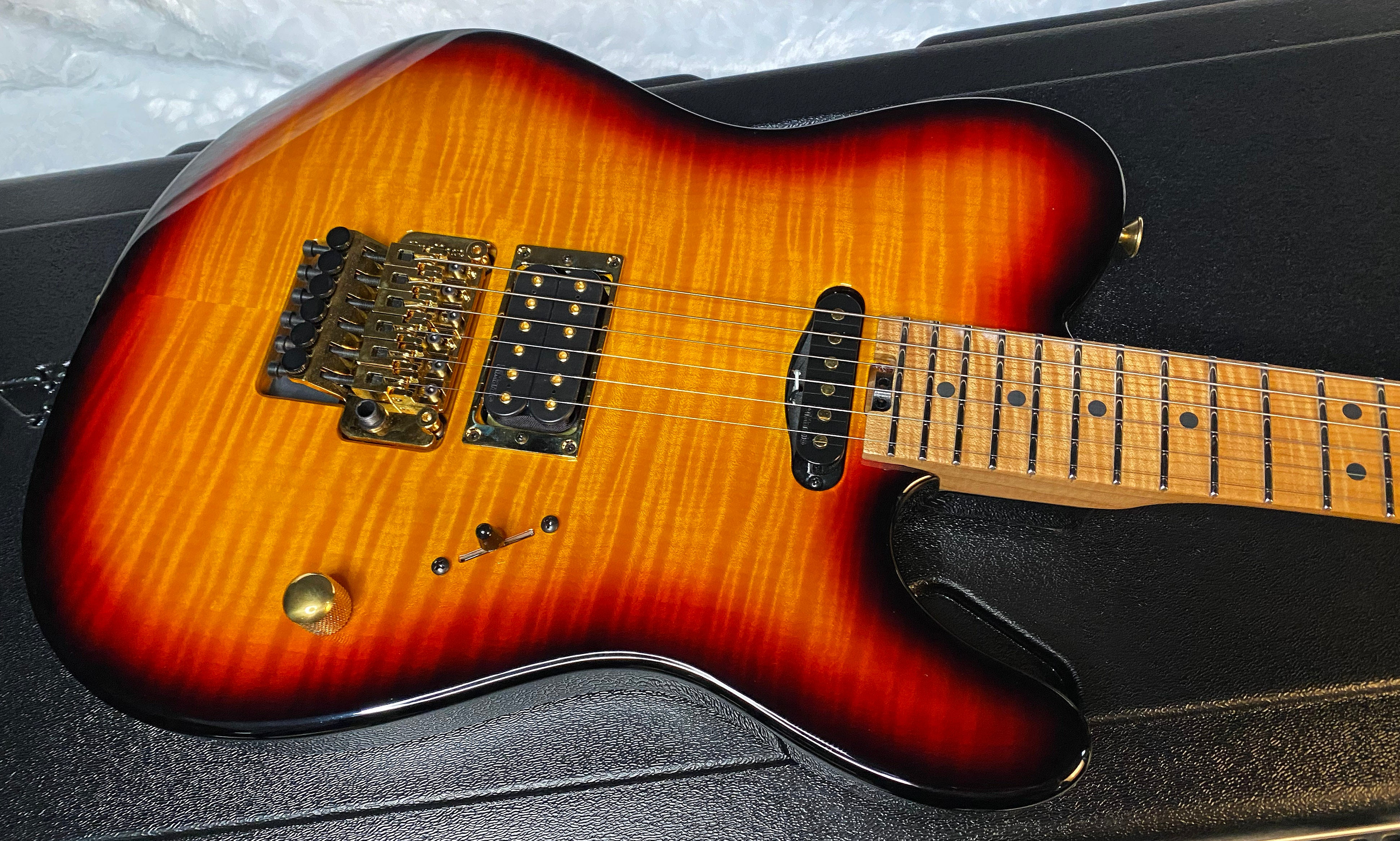 NEW! Charvel USA Custom Shop Limited Edition Style 2 - NOS - 3 Tone Su ...