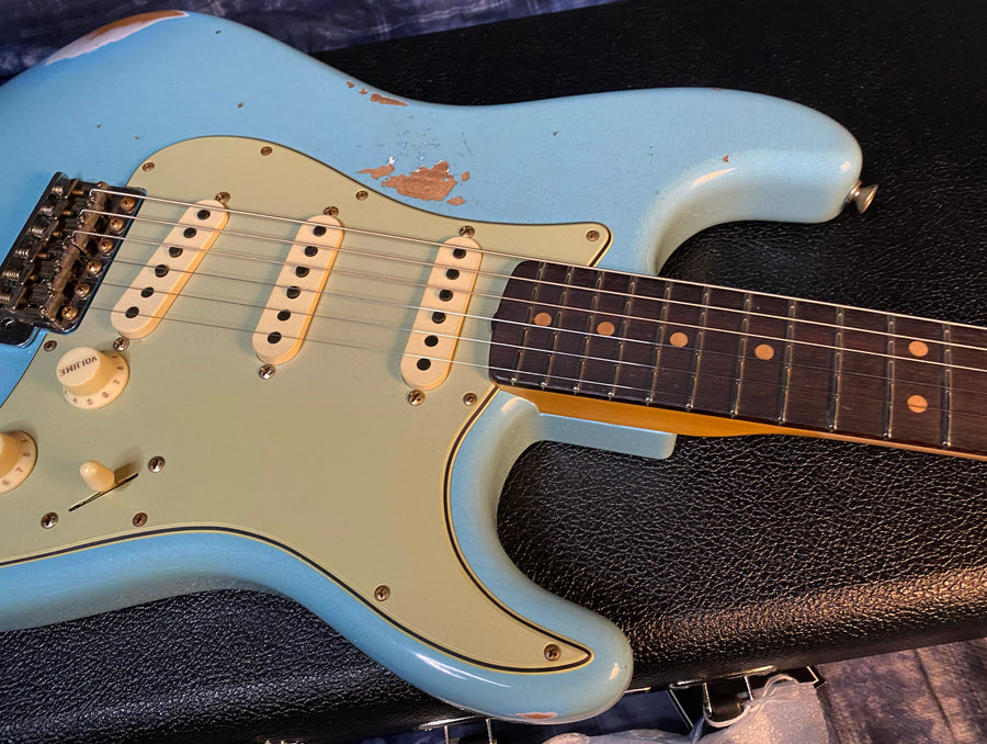 Electric Guitars – bizarreguitarreno